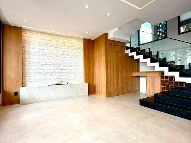 Casa com 3 dormitórios à venda, 250 m² por R$ 2.490.000,00 Condomínio Residencial Euroville Brag