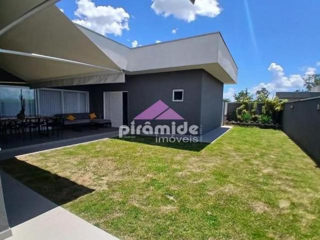 Casa com 3 dormitórios à venda, 250 m² por R$ 2.700.000,00 Condomínio Residencial Colinas do Parat