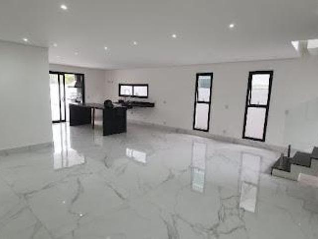Casa com 3 dormitórios à venda, 250 m² por R$ 2.199.000 Condomínio New Ville Santana de Parnaíba