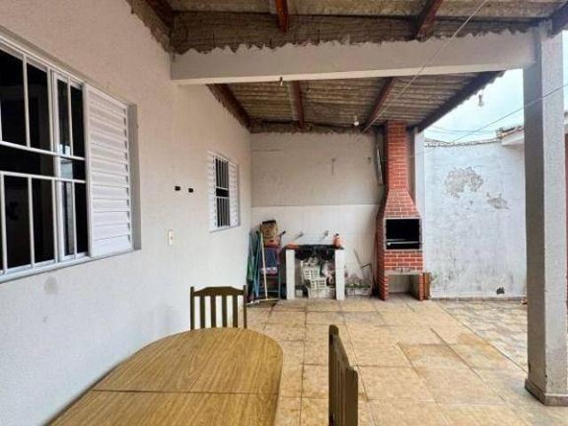 Casa com 3 dormitórios à venda, 250 m² por R$ 600.000,00 Loteamento Remanso Campineiro Hortolând