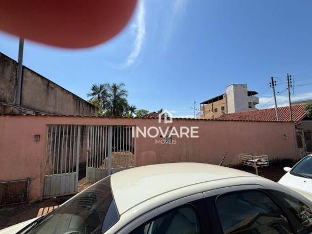 Casa com 3 dormitórios à venda, 250 m² por R$ 650.000,00 Setor Central Itumbiara/GO