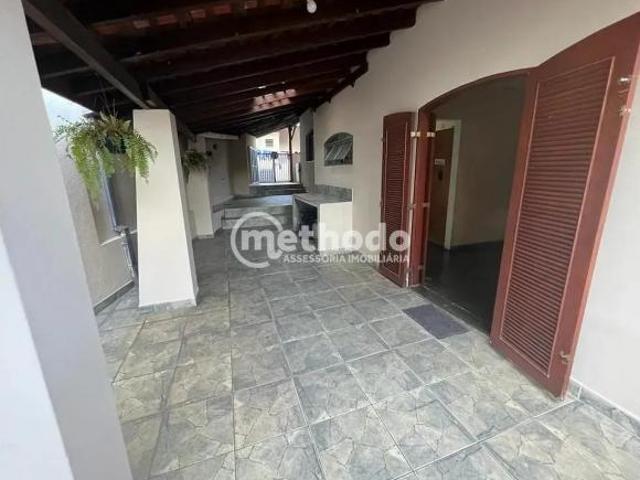 Casa com 3 dormitórios à venda, 250 m² Parque São Quirino Campinas/SP