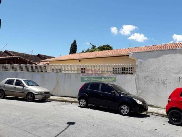 Casa com 3 dormitórios à venda, 250 m² por R$ 780.000,00 Centro Taubaté/SP