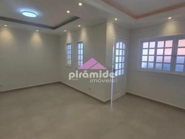 Casa com 3 dormitórios à venda, 250 m² por R$ 915.000,00 Jardim Uirá São José dos Campos/SP