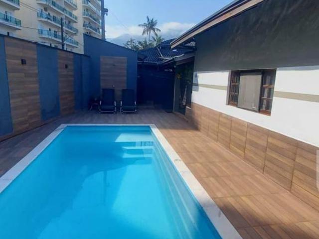 Casa com 3 dormitórios à venda, 250 m² por R$ 920.000,00 Cidade Jardim Caraguatatuba/SP
