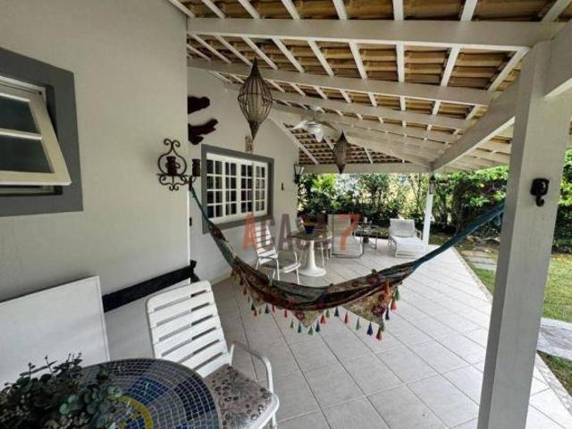 Casa com 3 dormitórios à venda, 250 m² Praia de Paúba São Sebastião/SP