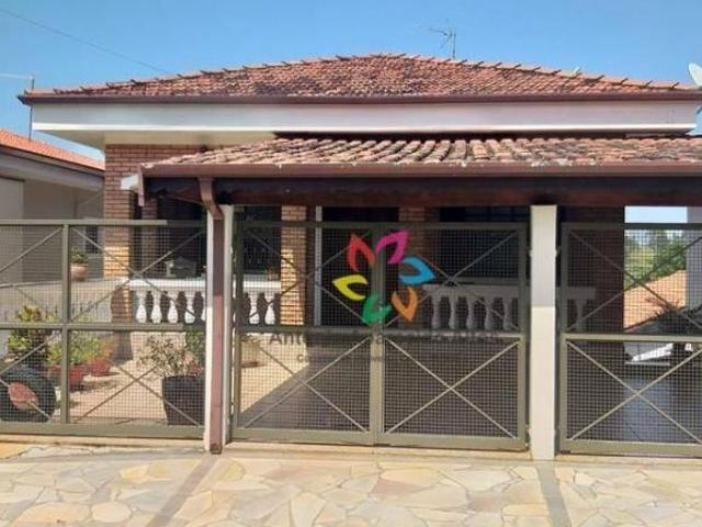 Casa com 3 dormitórios à venda, 253 m² por R$ 750.000,00 Jardim Porangaba Águas de São Pedro/SP