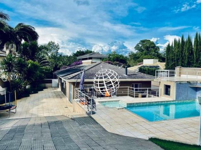 Casa com 3 dormitórios à venda, 264 m² por R$ 1.700.000,00 Condomínio Shambala I Atibaia/SP