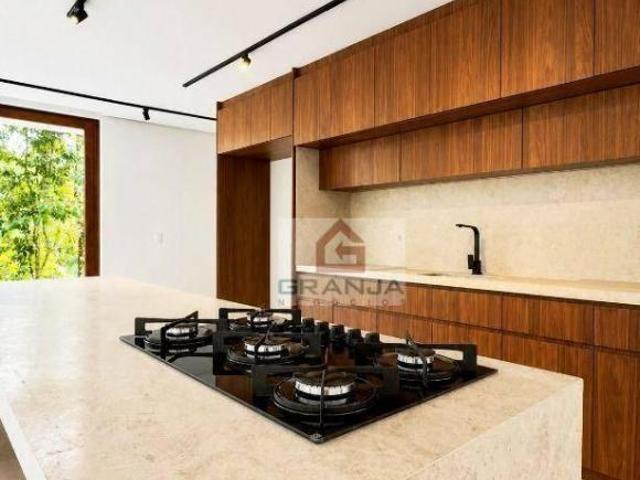 Casa com 3 dormitórios à venda, 265 m² por R$ 2.600.000 Jardim das Colinas Embu das Artes/SP