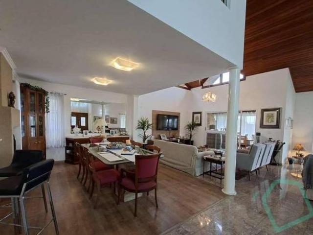 Casa com 3 dormitórios à venda, 268 m² por R$ 1.950.000 Granja Viana Carapicuíba/SP
