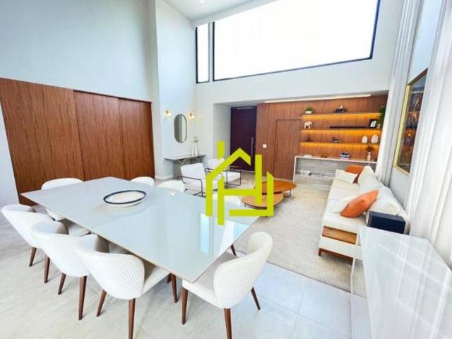 Casa com 3 dormitórios à venda, 260 m² por R$ 3.100.000,00 Alphaville Nova Esplanada I Votoranti