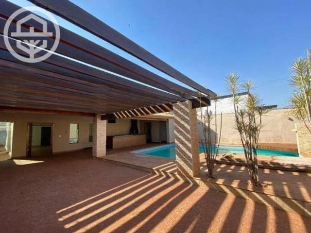 Casa com 3 dormitórios à venda, 262 m² por R$ 1.000.000,00 City Barretos Barretos/SP