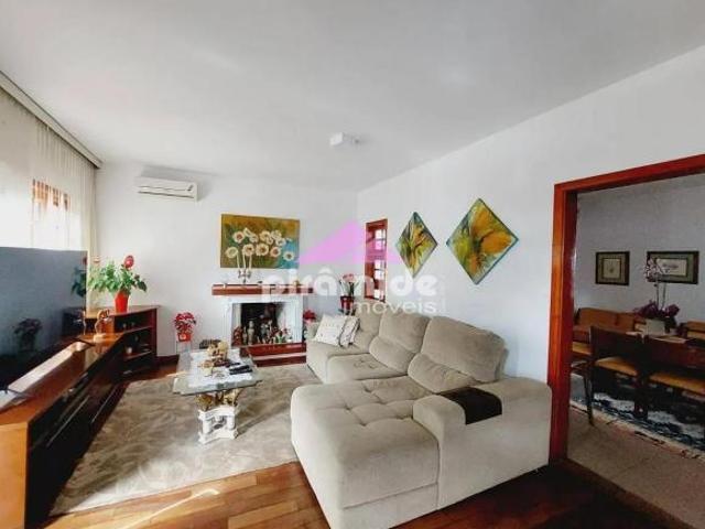 Casa com 3 dormitórios à venda, 263 m² por R$ 3.200.000 Jardim das Colinas São José dos Campos/S