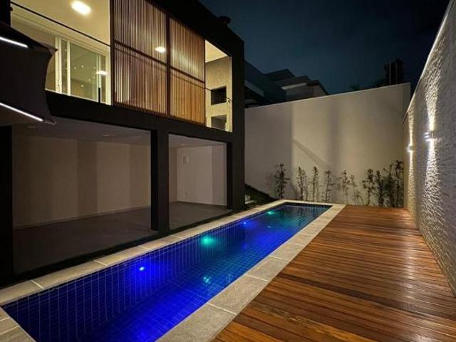 Casa com 3 dormitórios à venda, 263 m² por R$ 2.728.000,00 Condominio Mônaco Urbanova São José