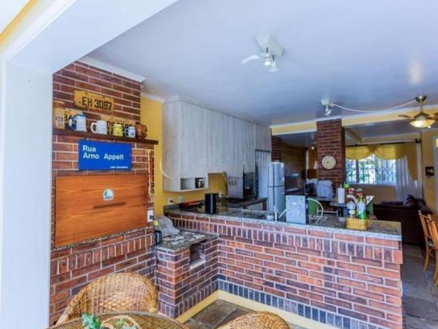 Casa com 3 dormitórios à venda, 275 m² por R$ 1.190.000,00 Jardim Sabará Porto Alegre/RS