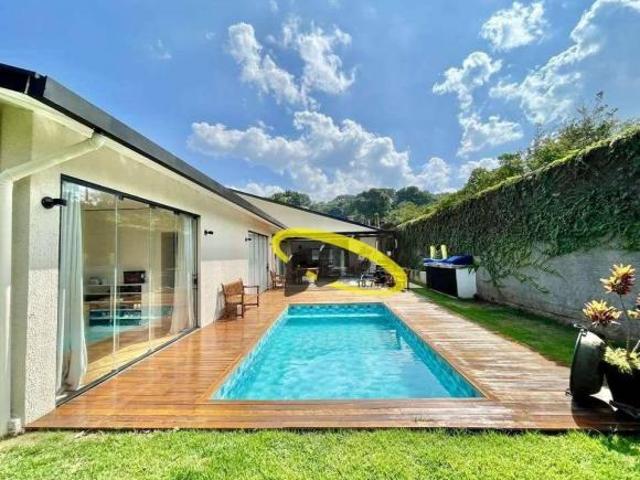 Casa com 3 dormitórios à venda, 277 m² por R$ 1.980.000,00 Granja Viana Cotia/SP