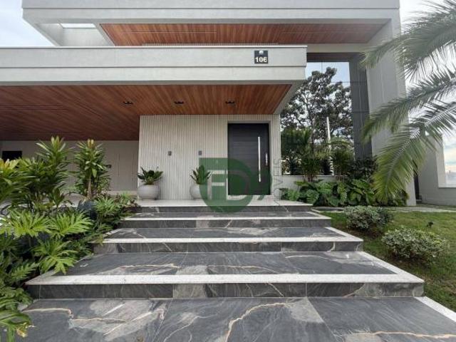 Casa com 3 dormitórios à venda, 270 m² por R$ 4.300.000,00 Loteamento Residencial Jardim Villagio