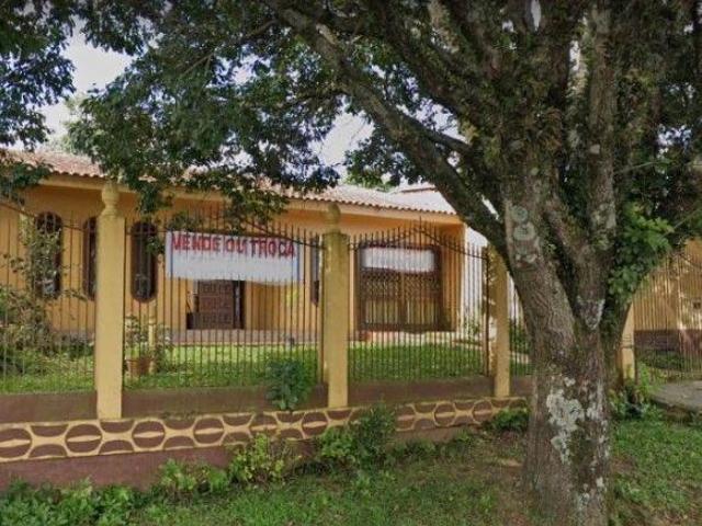 Casa com 3 dormitórios à venda, 270 m² por R$ 630.000,00 Uberaba Curitiba/PR