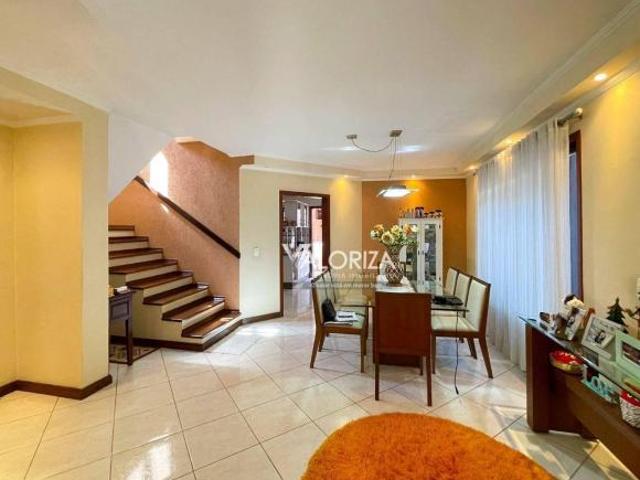 Casa com 3 dormitórios à venda, 270 m² por R$ 900.000,00 Jardim Gonçalves Sorocaba/SP