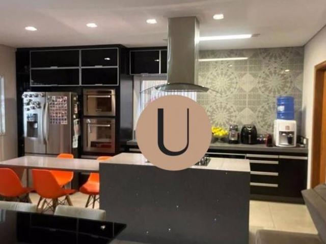 Casa com 3 dormitórios à venda, 272 m² por R$ 1.590.000,00 Vila Carrão São Paulo/SP