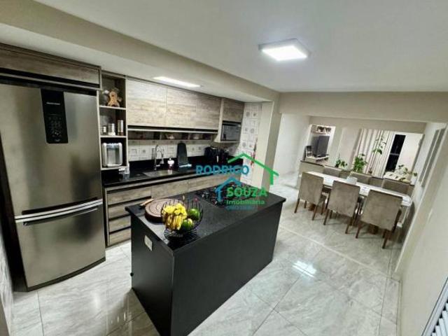 Casa com 3 dormitórios à venda, 286 m² por R$ 780.000,00 Vila da Oportunidade Carapicuíba/SP