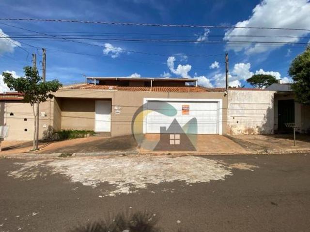 Casa com 3 dormitórios à venda, 287 m² por R$ 780.000,00 City Barretos Barretos/SP