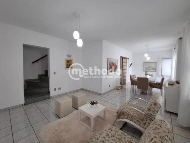Casa com 3 dormitórios à venda, 288 m² por R$ 870.000,00 Jardim Santa Genebra Campinas/SP