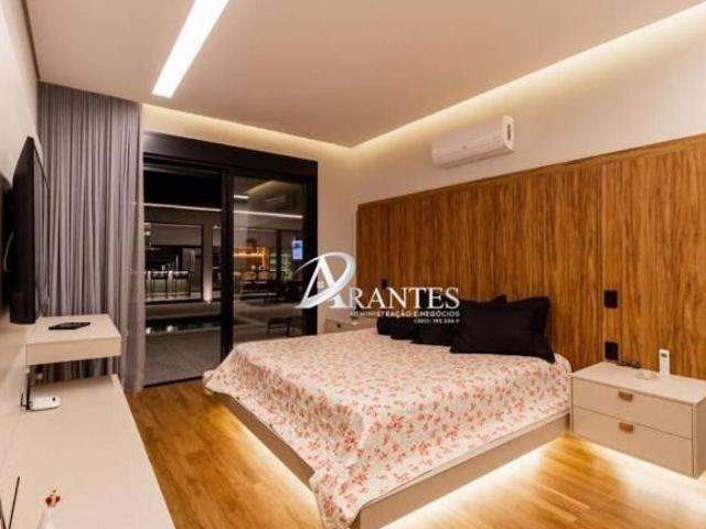 Casa com 3 dormitórios à venda, 280 m² por R$ 3.200.000,00 Condomínio Residencial Campos do Conde