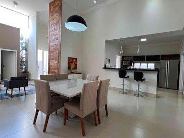 Casa com 3 dormitórios à venda, 280 m² por R$ 1.800.000,00 Parque