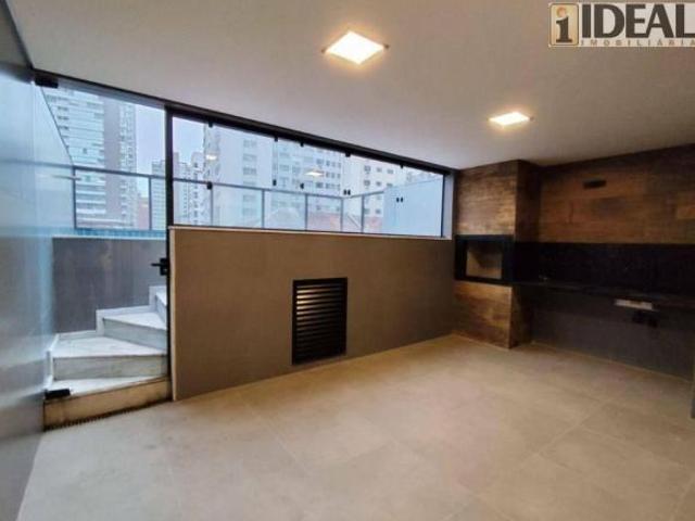 Casa com 3 dormitórios à venda, 280 m² por R$ 2.173.000 Embaré Santos/SP