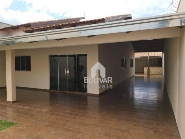 Casa com 3 dormitórios à venda, 280 m² por R$ 600.000,00 Jardim Leonora Ll Itumbiara/GO