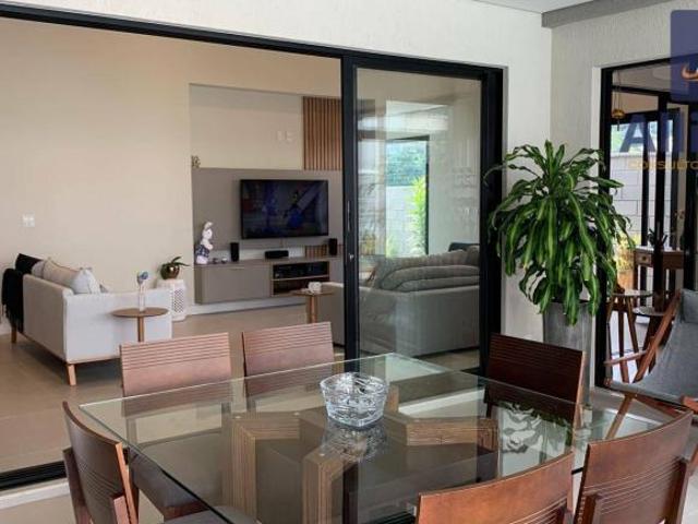 Casa com 3 dormitórios à venda, 281 m² por R$ 1.995.000,00 Condomínio Santa Isabel Louveira/SP