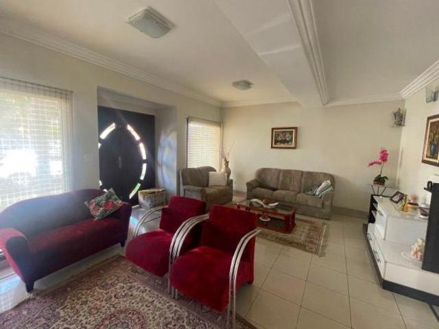 Casa com 3 dormitórios à venda, 283 m² por R$ 2.650.000,00 Jardim das Colinas São José dos Campo