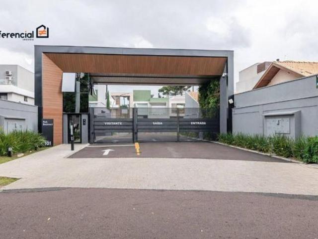 Casa com 3 dormitórios à venda, 294 m² por R$ 3.330.000,00 Santo Inácio Curitiba/PR