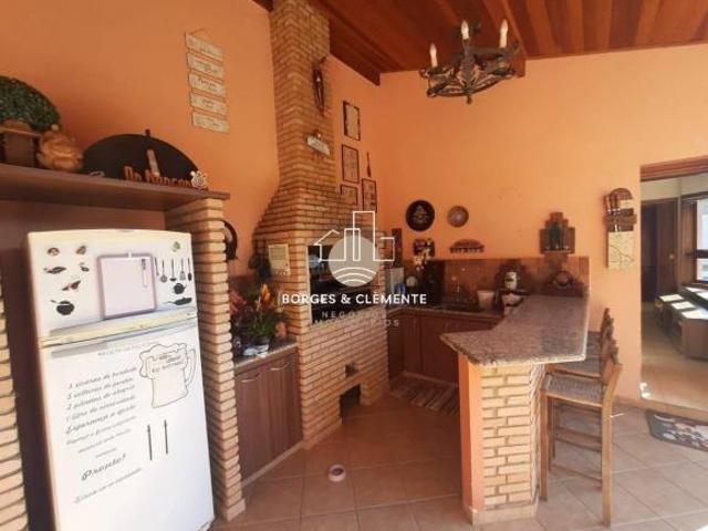 Casa com 3 dormitórios à venda, 294 m² por R$ 1.500.000 Vila Esperia