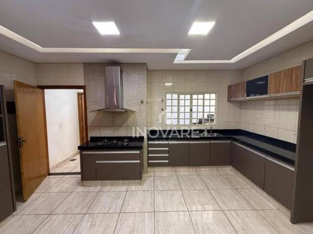 Casa com 3 dormitórios à venda, 295 m² por R$ 2.000.000,00 Alto da Boa Vista Itumbiara/GO
