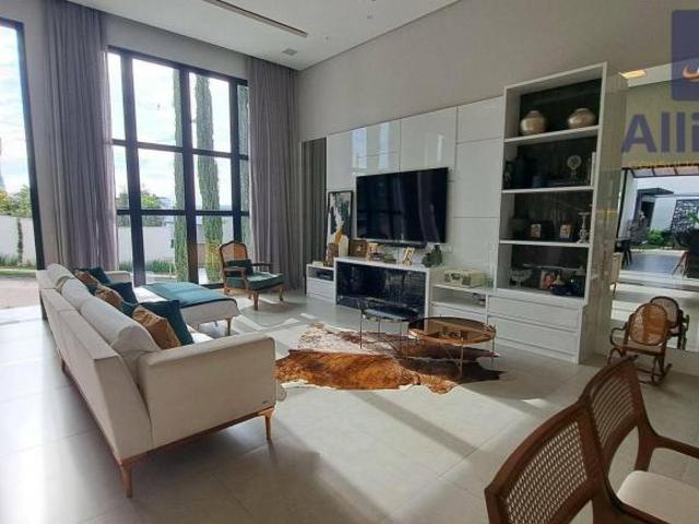 Casa com 3 dormitórios à venda, 298 m² por R$ 2.950.000 Condomínio Santa Isabel Louveira/SP