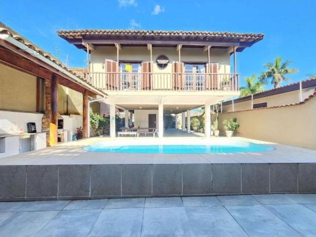 Casa com 3 dormitórios à venda, 298 m² por R$ 800.000,00 Enseada Guarujá/SP