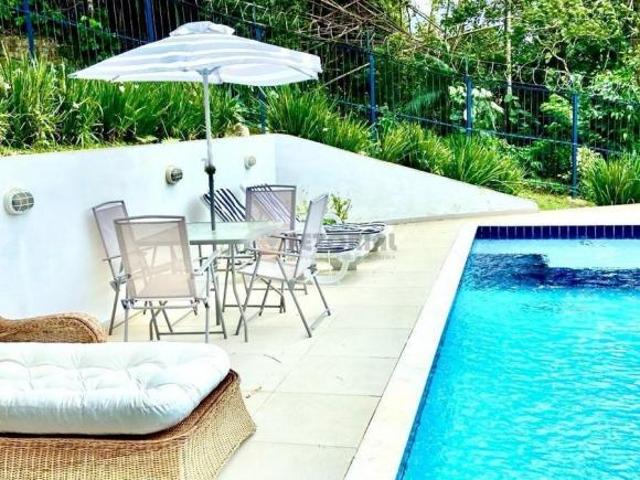 Casa com 3 dormitórios à venda, 290 m² por R$ 1.600.000,00 Prainha Caraguatatuba/SP
