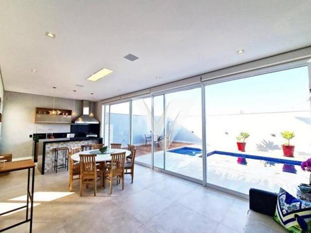Casa com 3 dormitórios à venda, 305 m² por R$ 2.400.000,00 Condomínio Residencial Monte Carlo So