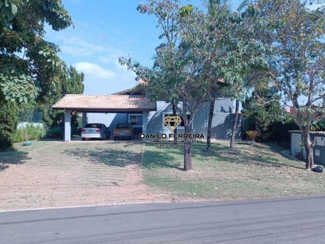 Casa com 3 dormitórios à venda, 305 m² por R$ 2.100.000 Condomínio Monte Serrat Residencial Salt