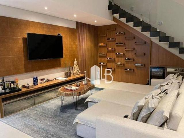 Casa com 3 dormitórios à venda, 305 m² por R$ 2.300.000,00 Karaiba Uberlândia/MG