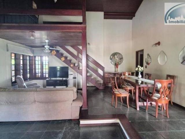 Casa com 3 dormitórios à venda, 300 m² por R$ 1.650.000,00 Condomínio Vista Alegre Sede Vinhed