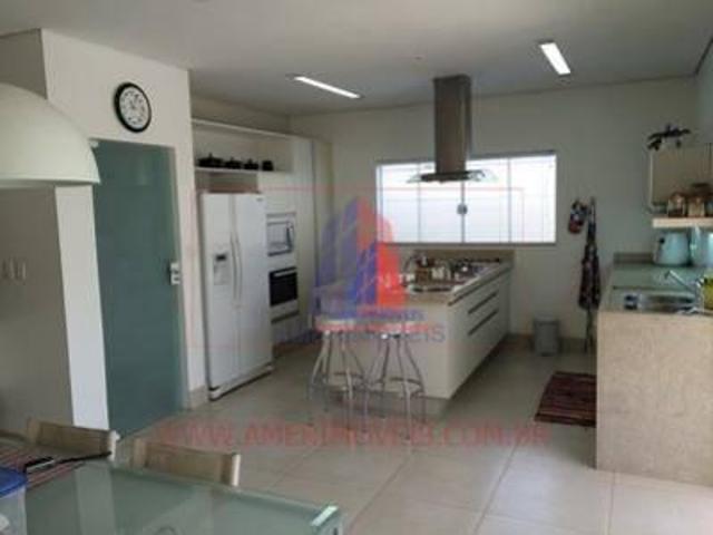 Casa com 3 dormitórios à venda, 300 m² por R$ 1.700.000,00 Iate Clube de Americana Americana/SP