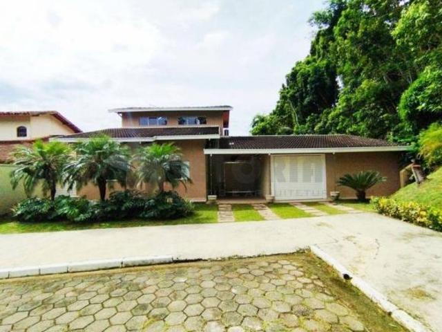 Casa com 3 dormitórios à venda, 300 m² por R$ 1.760.000,00 Massaguaçu