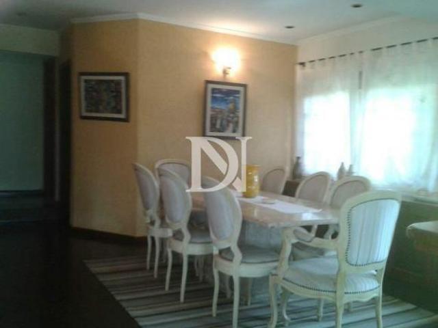 Casa com 3 dormitórios à venda, 300 m² por R$ 1.350.000,00 Condomínio Campos de Santo Antônio It