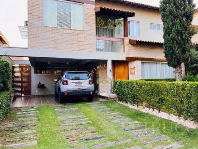 Casa com 3 dormitórios à venda, 300 m² por R$ 2.650.000,00 Condomínio Vivenda das Quaresmeiras V