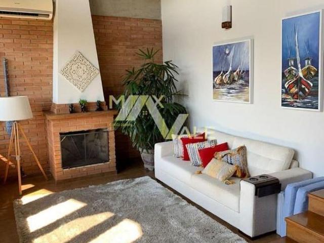 Casa com 3 dormitórios à venda, 300 m² por R$ 2.000.000,00 Condomínio Lagoinha Jacareí/SP