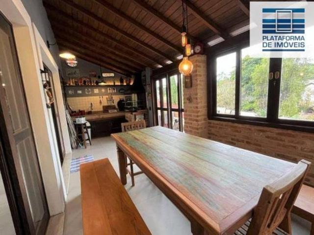 Casa com 3 dormitórios à venda, 300 m² por R$ 2.300.000,00 Condomínio Residencial Colinas de São F