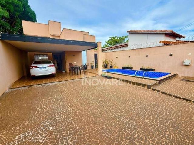 Casa com 3 dormitórios à venda, 300 m² por R$ 550.000,00 Jardim Liberdade Itumbiara/GO